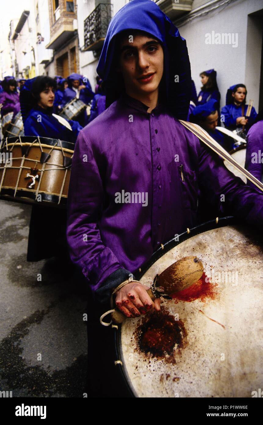 Calanda, Semana Santa / Holy week, procession "tamborada"; drummers ...