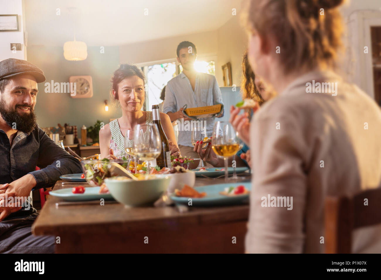 Home sharing food gathering hi-res stock photography and images - Alamy
