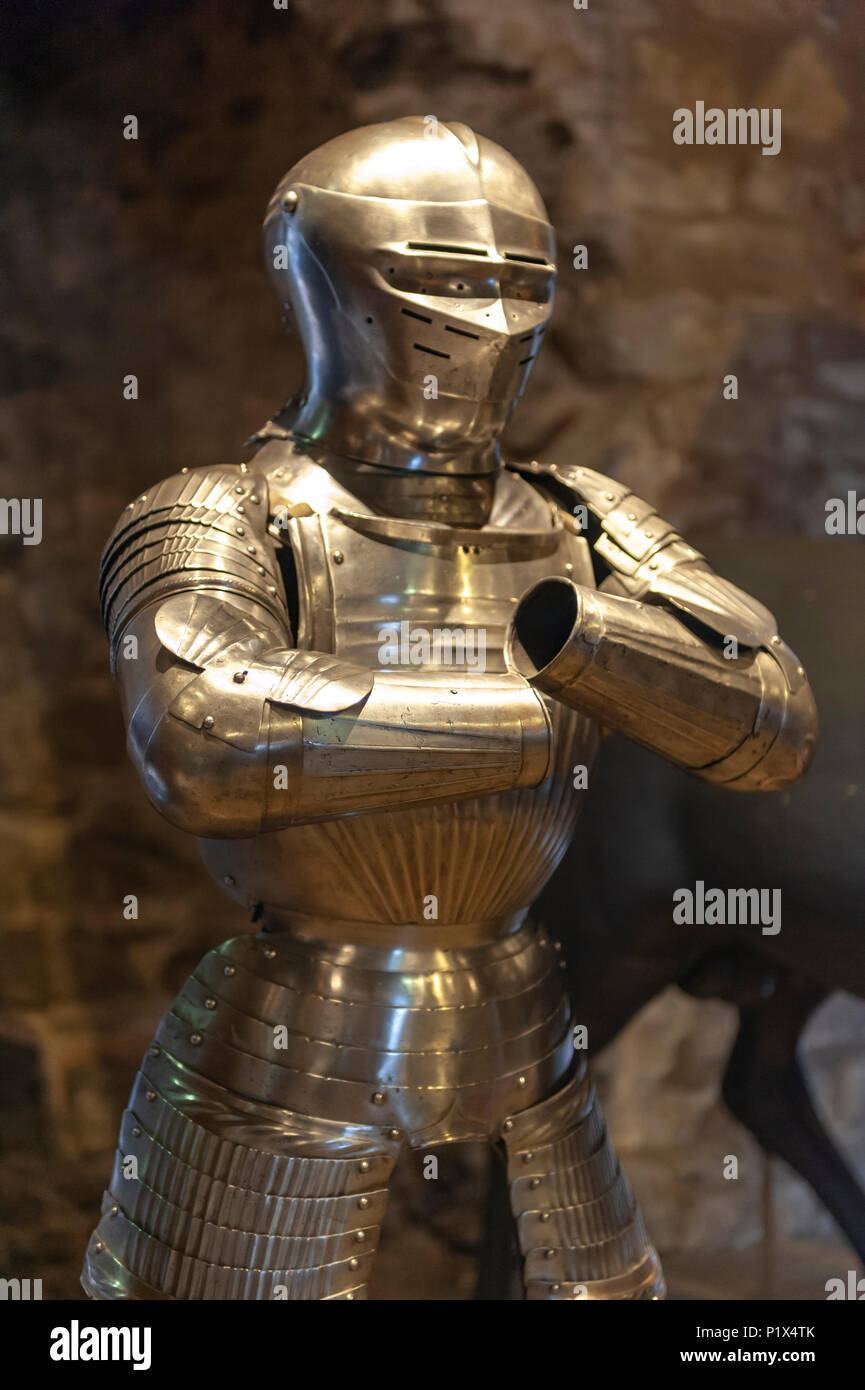 Artillery armoury museum hi-res stock photography and images - Alamy