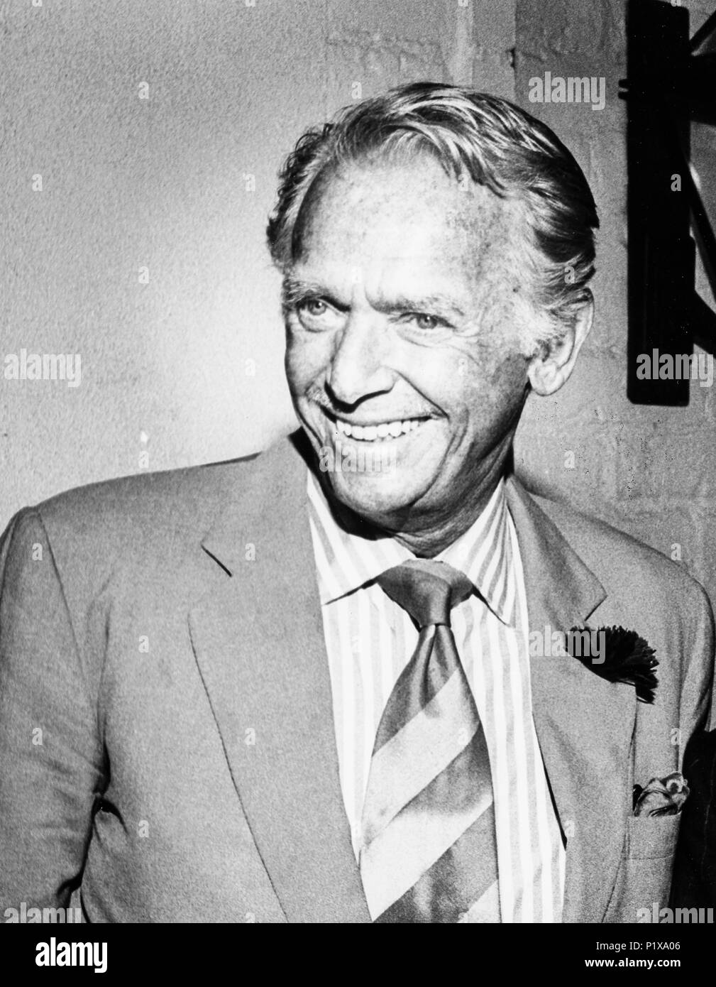 Actors douglas fairbanks hi-res stock photography and images - Alamy