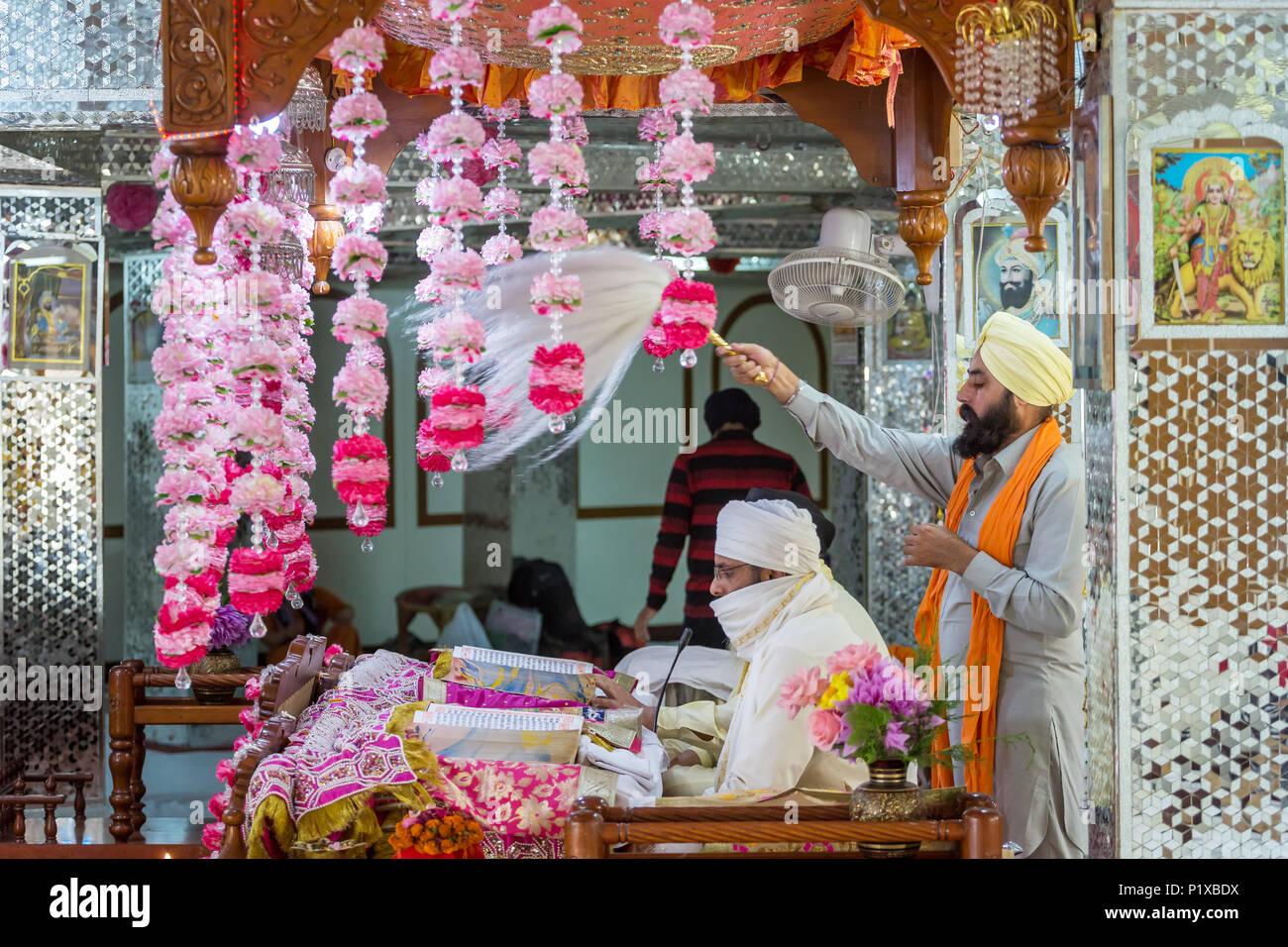 Manikaran holy place hi-res stock photography and images - Alamy