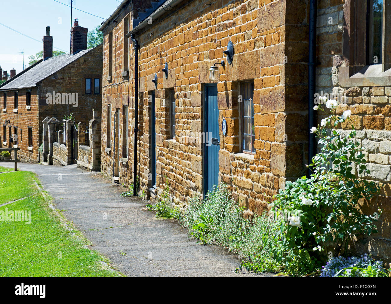 Street in Lyddington, Rutland, England UK Stock Photo - Alamy
