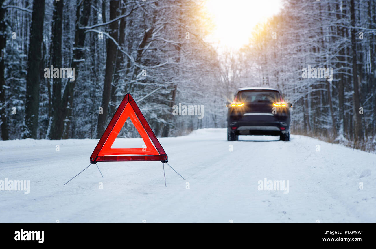 Fix triangle hi-res stock photography and images - Alamy