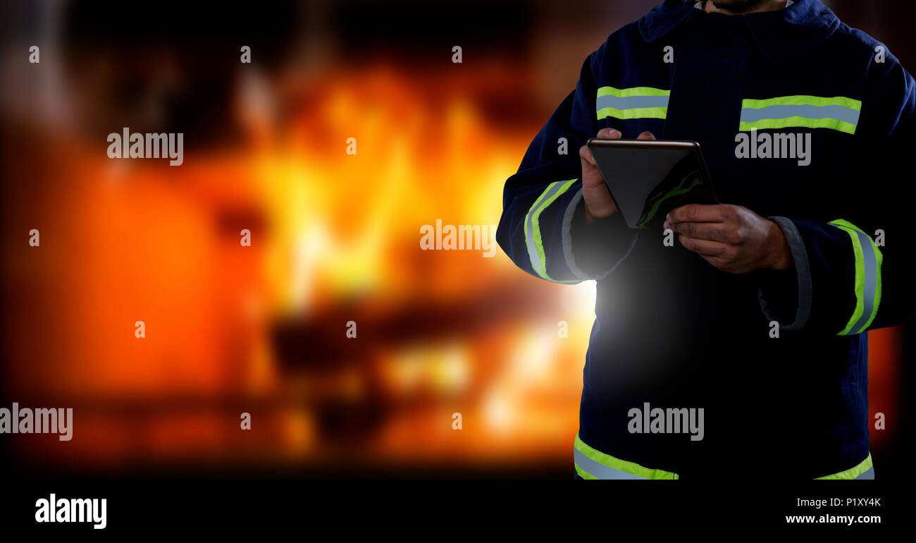 Man in front burning house hi-res stock photography and images - Alamy
