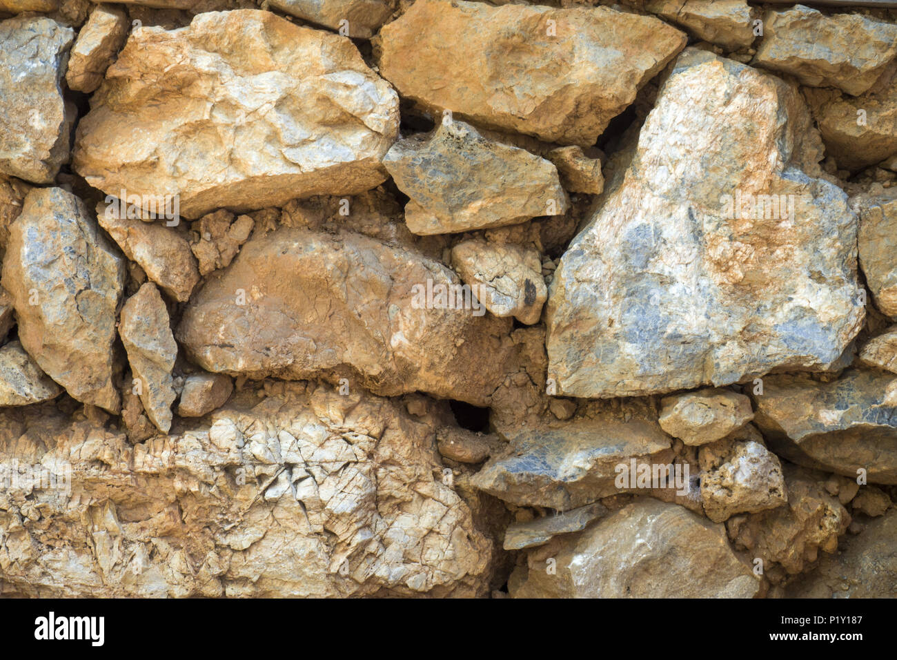 Grey rock wall background hi-res stock photography and images - Alamy