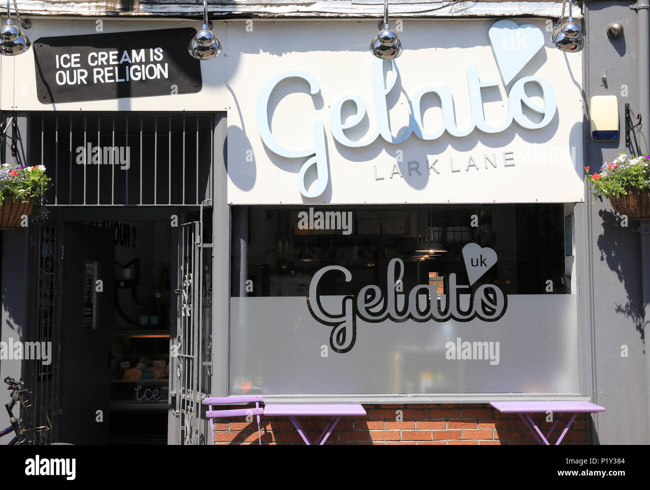 Lark lane liverpool hi-res stock photography and images - Alamy