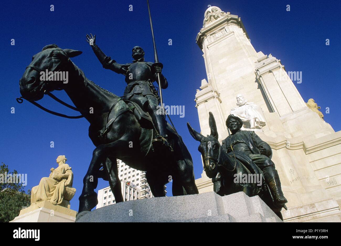 Plaza de España square, Cervantes monument / "Quijote´s statue Stock ...
