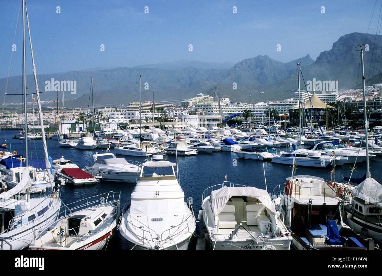 Playa de las Américas; Puerto Colón / Columbus port (south Tenerife ...