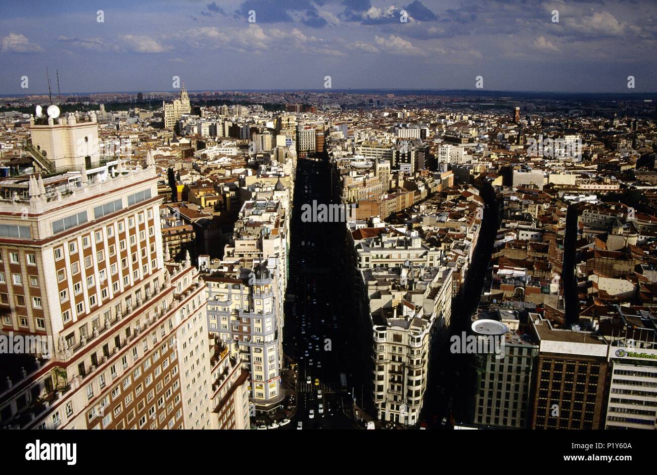 Downtown view from the Torre / Madrid tower (aeriel view); Gran Vía and ...