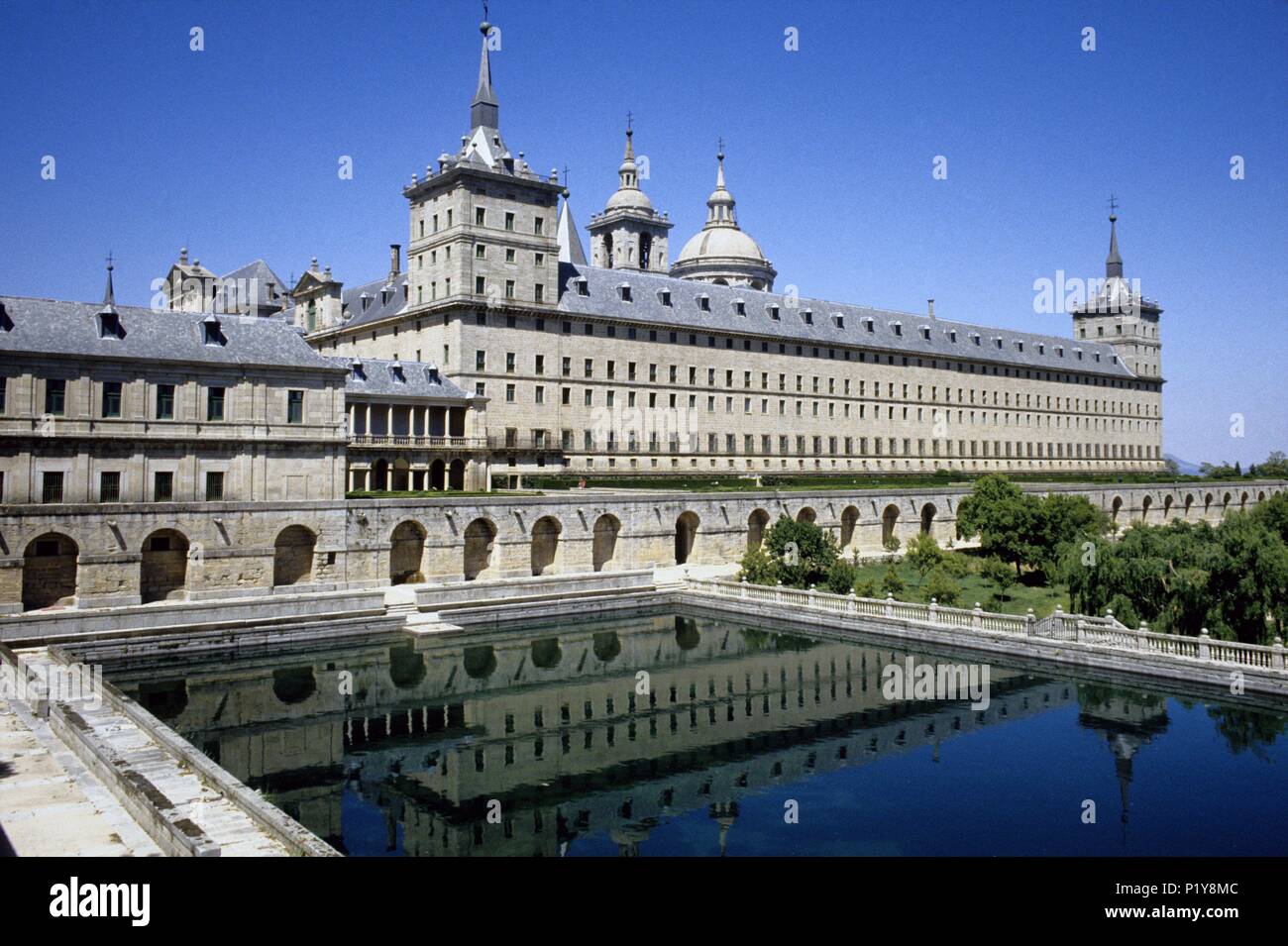Monasterio de El Escorial monastery ("herreriana" architecture); King´s ...
