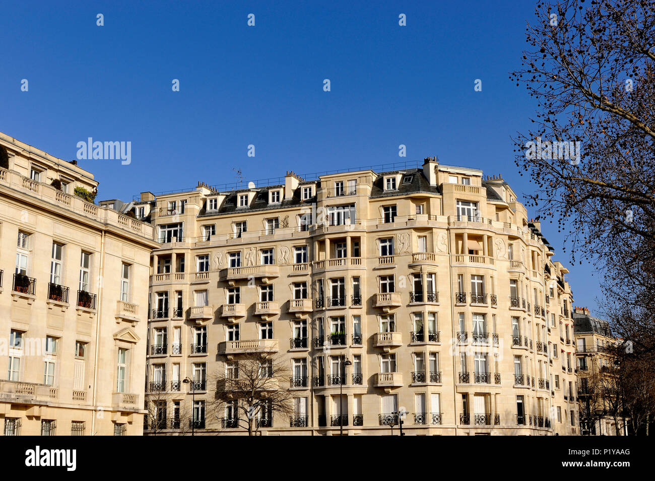 France, Paris, Haussmanian building Stock Photo - Alamy
