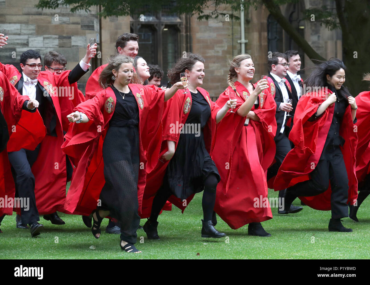 Members of Glasgow University Chapel choir celebrate in the East ...