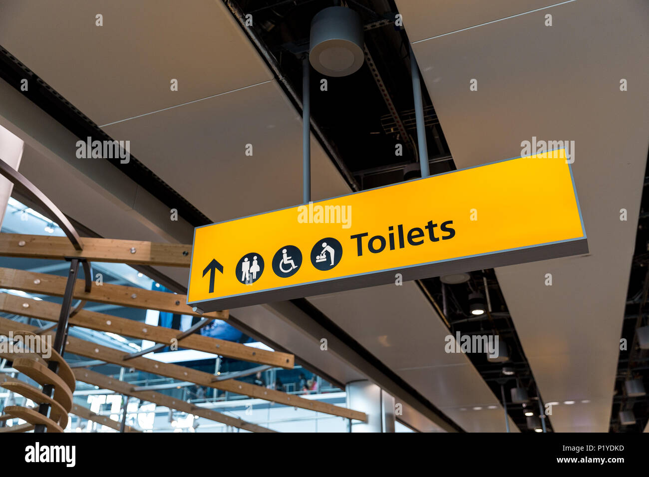 Airport toilets hi-res stock photography and images - Alamy