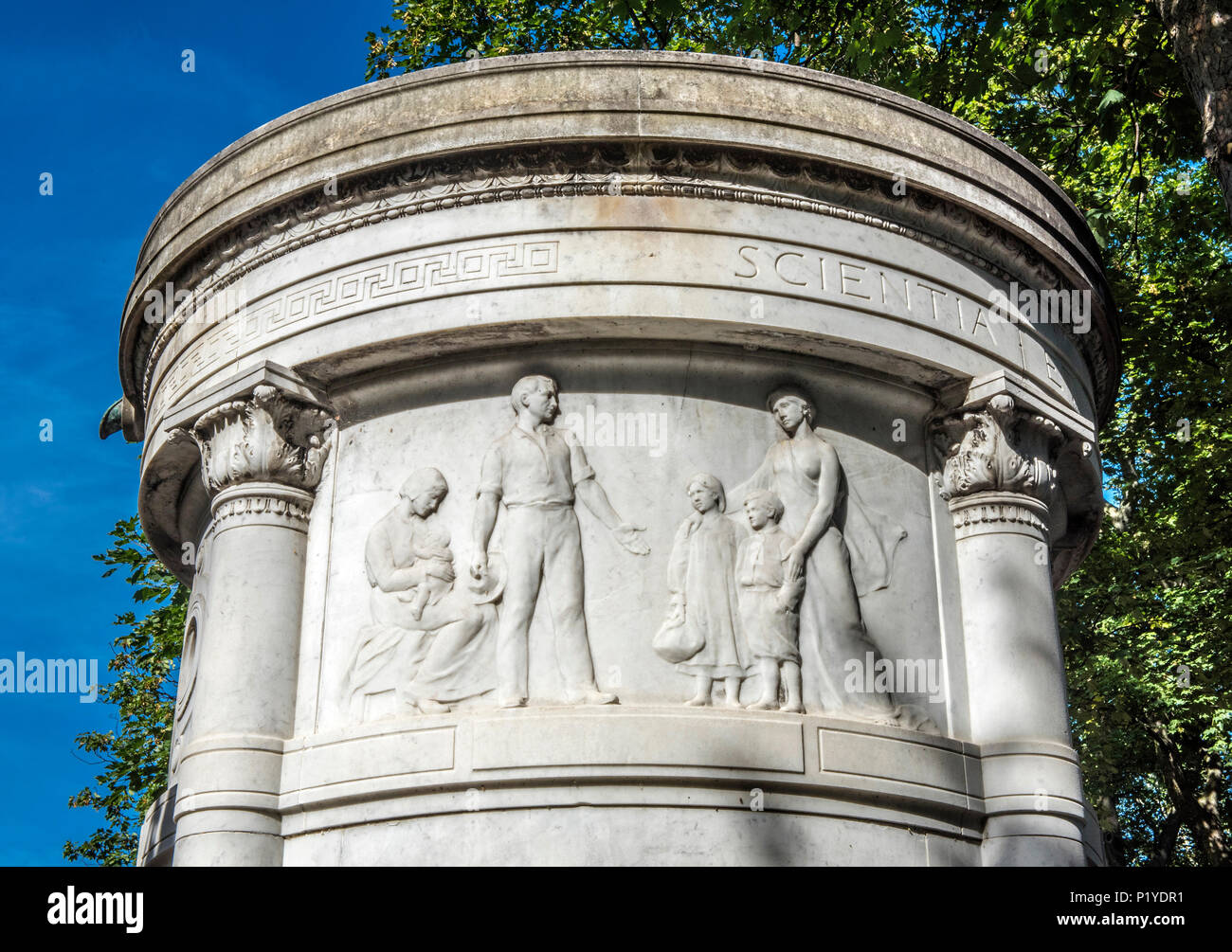 Marble sculpture france 18th century hi-res stock photography and ...