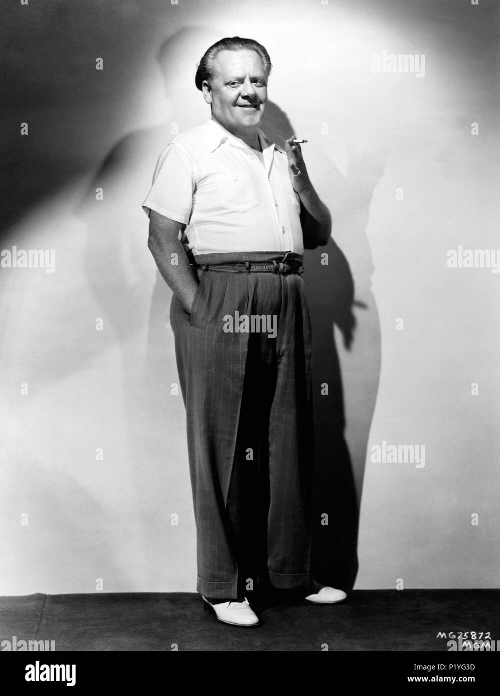 Stars: JOE YULE. Credit: M.G.M./ Album Stock Photo - Alamy
