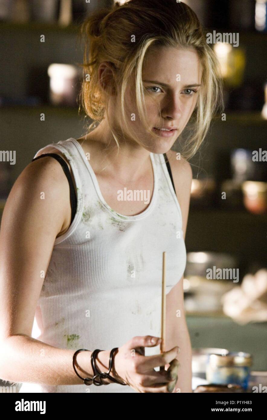 Original Film Title: IN THE LAND OF WOMEN. English Title: IN THE LAND OF WOMEN. Film Director ...