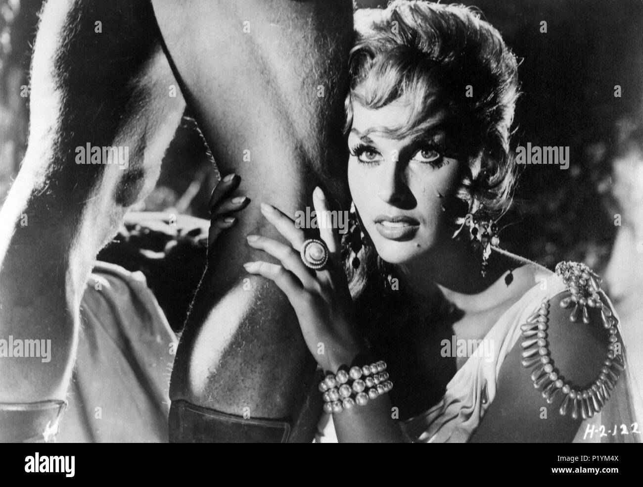 Original Film Title: ERCOLE E LA REGINA DI LIDIA. English Title ...