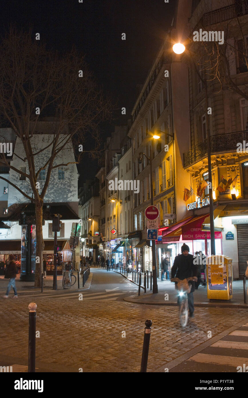 Place st michel paris france hi-res stock photography and images - Alamy
