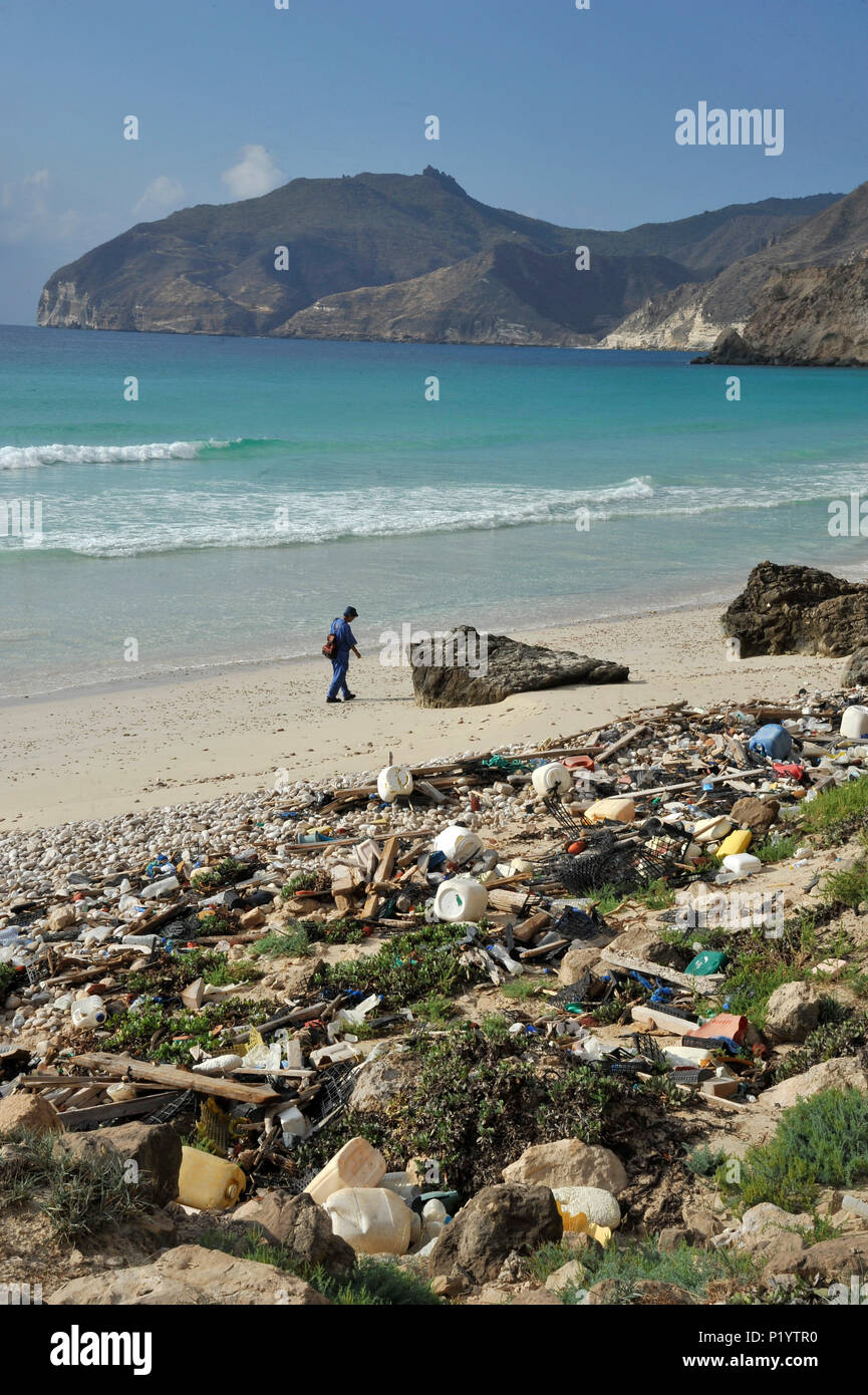 Oman pollution hi-res stock photography and images - Alamy
