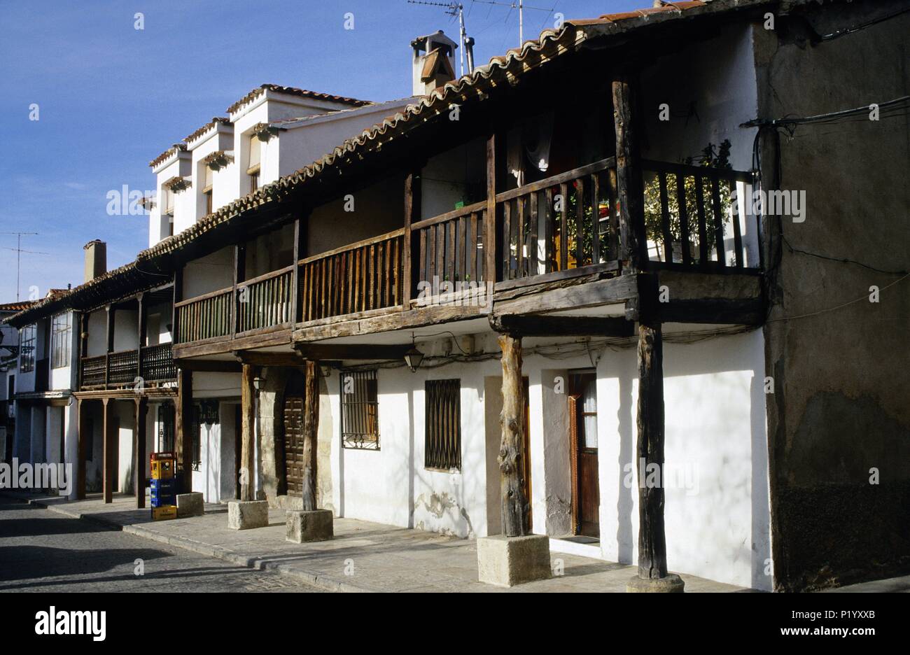 Beteta, typical houses (Serranía de / Beteta mountain range Stock Photo ...