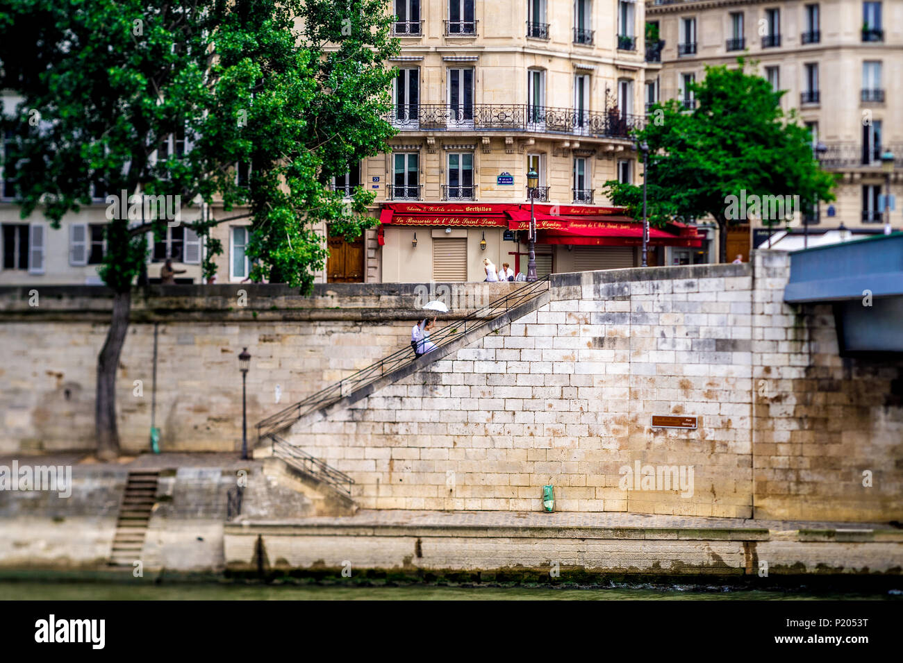 Place louis aragon hi-res stock photography and images - Alamy
