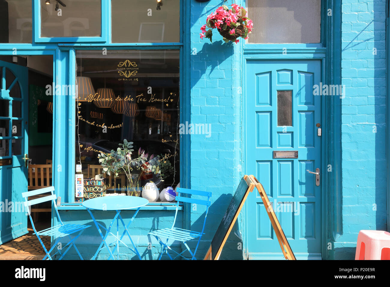Lark lane liverpool hi-res stock photography and images - Alamy
