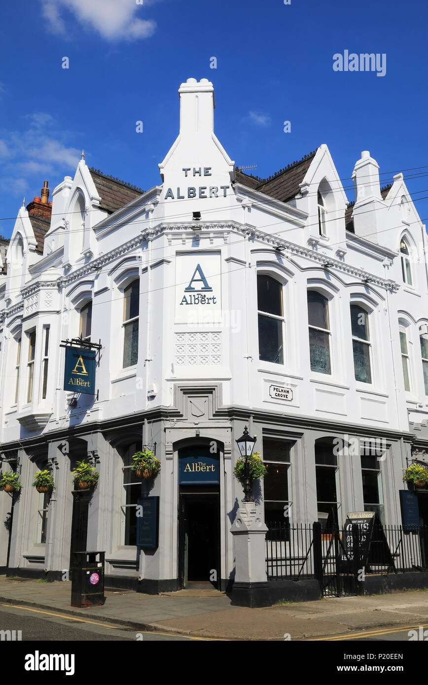 Lark lane liverpool hi-res stock photography and images - Alamy