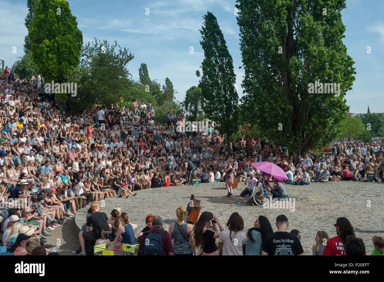 Mauerpark hi-res stock photography and images - Alamy