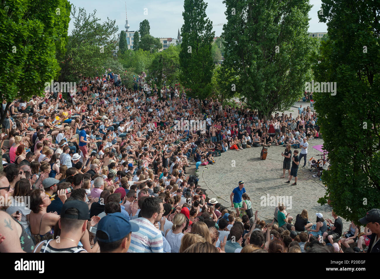Mauerpark hi-res stock photography and images - Alamy