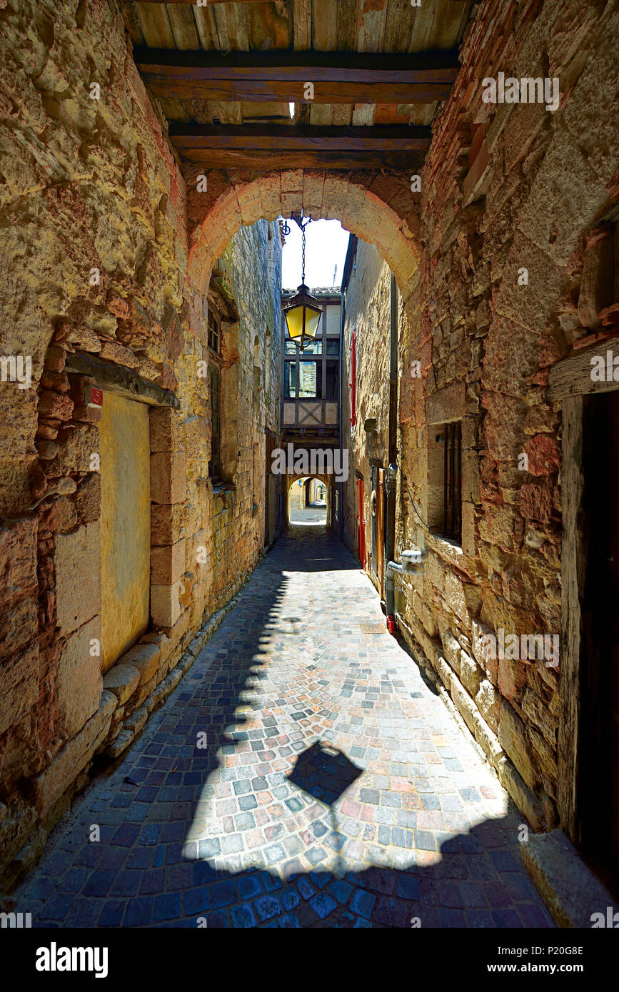 Back alley europe hi-res stock photography and images - Alamy