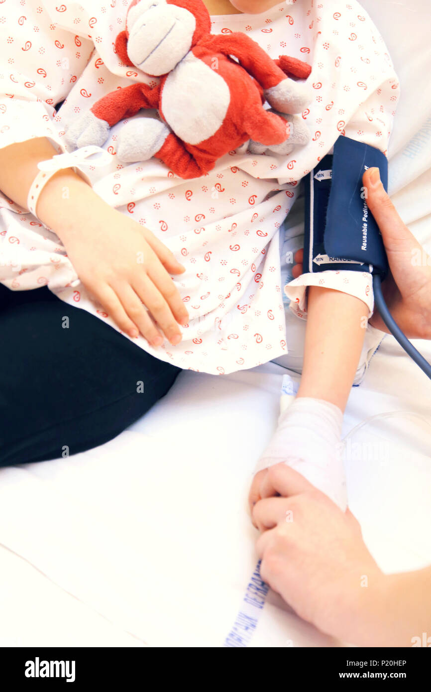 Children at hospital Stock Photo - Alamy