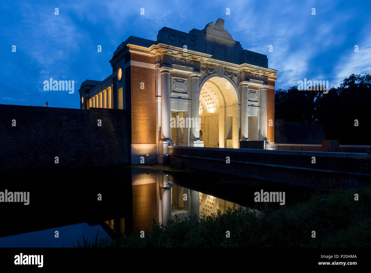 Wwi fallen monument hi-res stock photography and images - Alamy