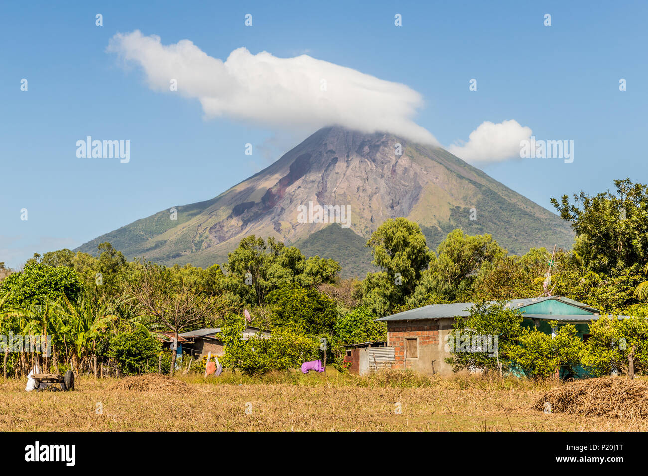 Nicaragua volcan volcano volcan concepcion hi-res stock photography and ...