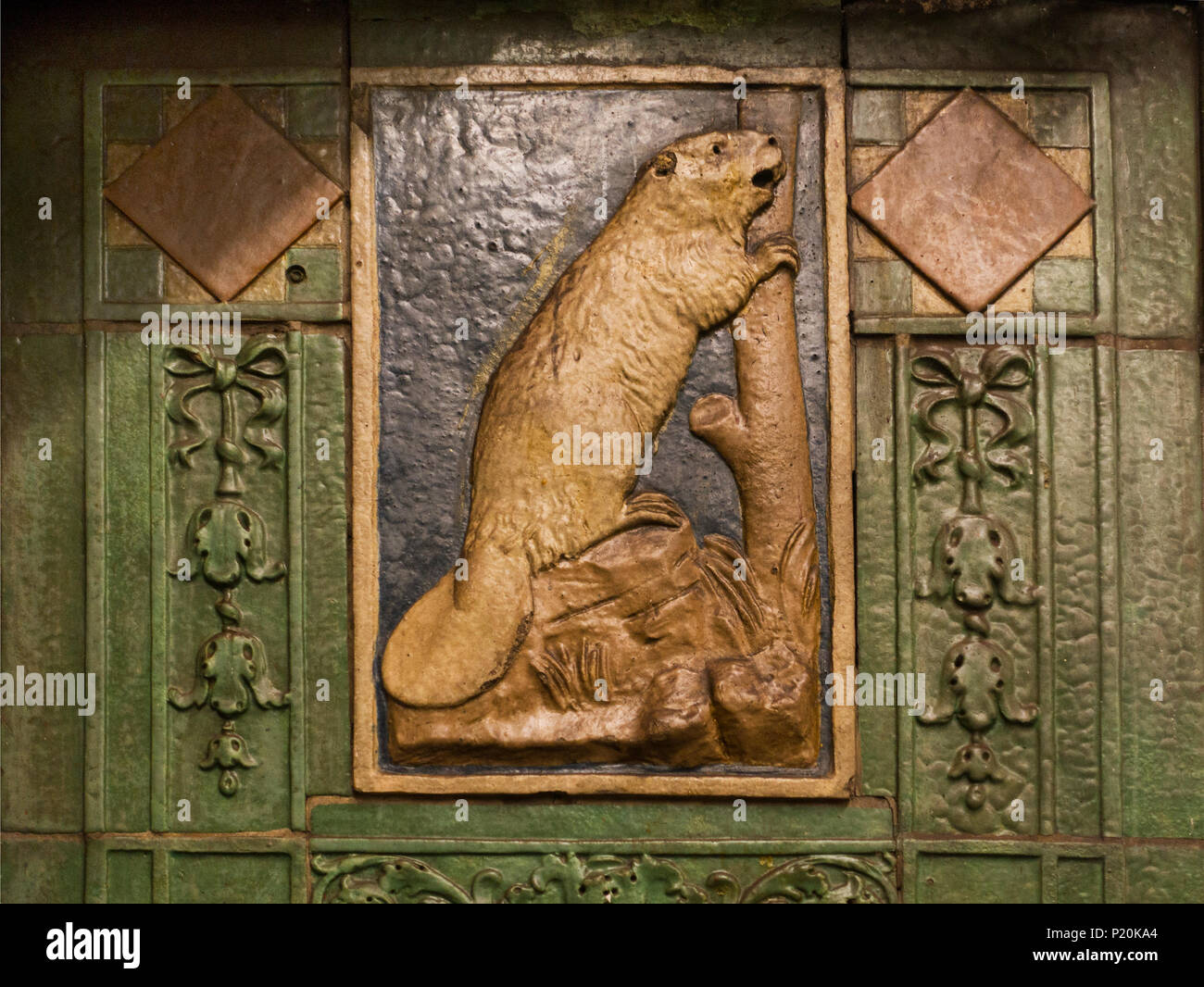 beaver subway tile at Astor place Manhattan NYC Stock Photo - Alamy