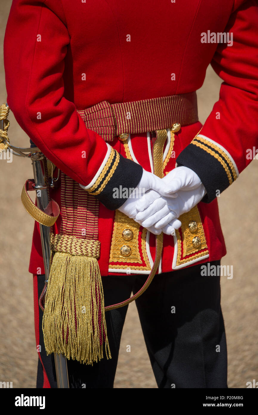 Ceremonial Uniform British Army High Resolution Stock Photography and Images - Alamy