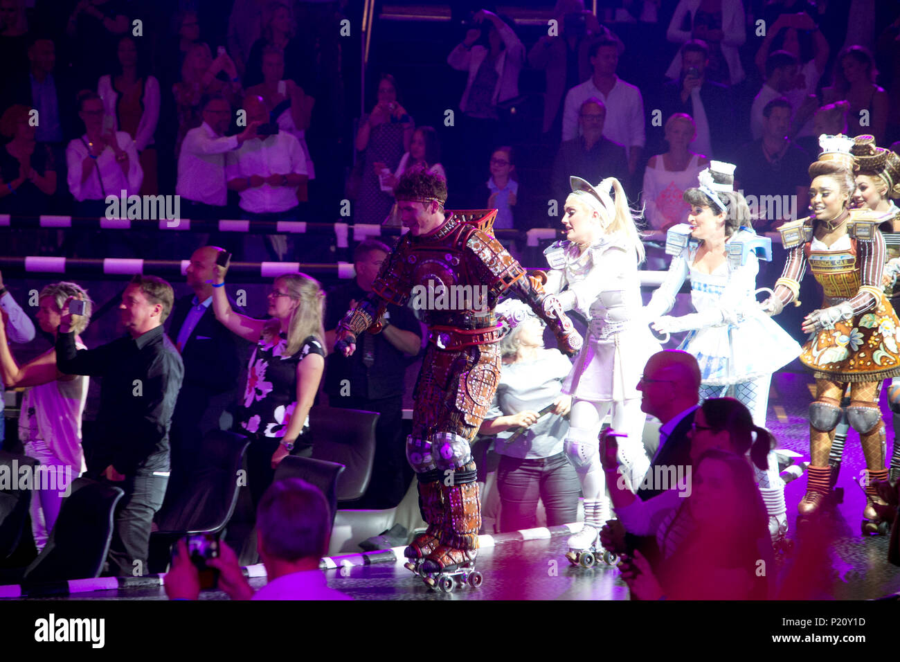 Bochum, Deutschland. 12th June, 2018. "Rusty", "Pearl", "Dinah" and ...
