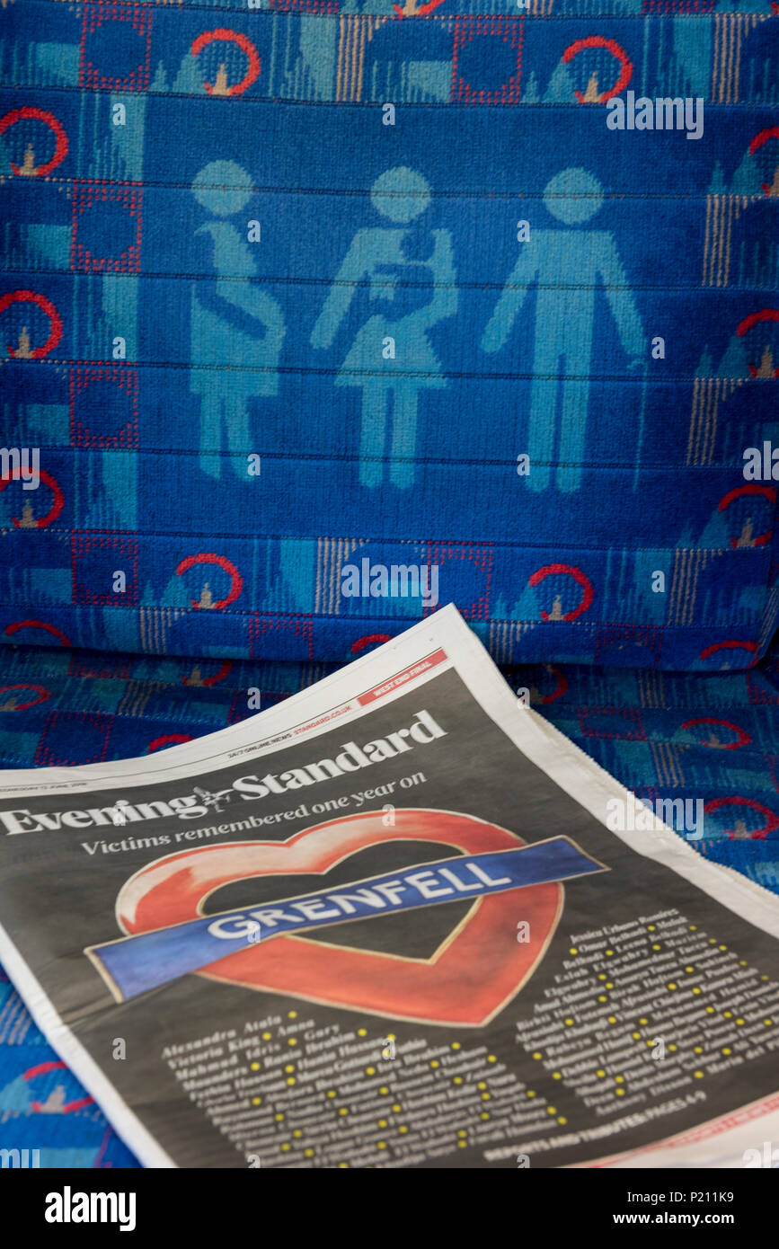 Two storey train hi-res stock photography and images - Alamy