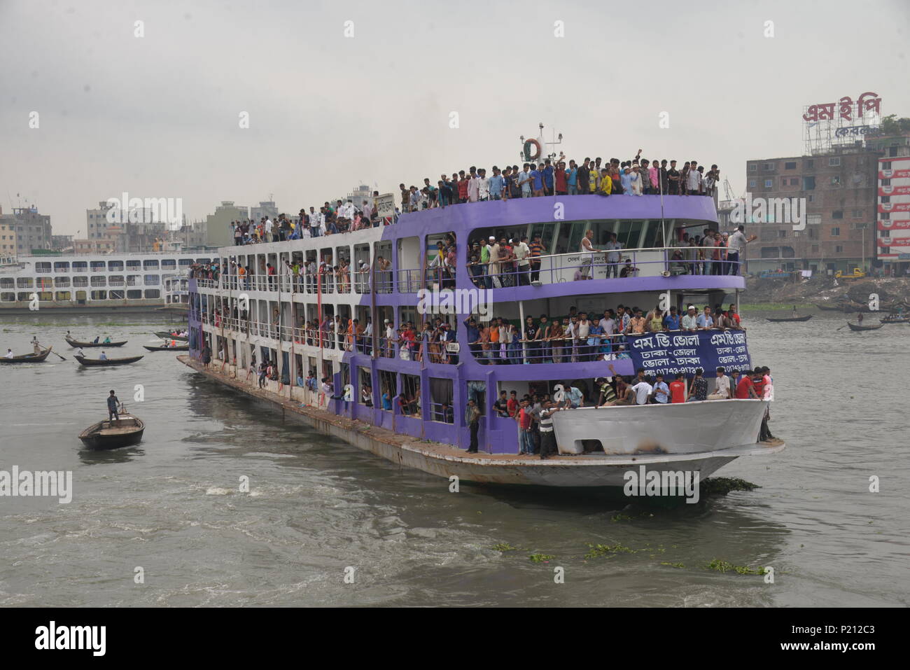 Sadarghat launch terminal hi-res stock photography and images - Alamy