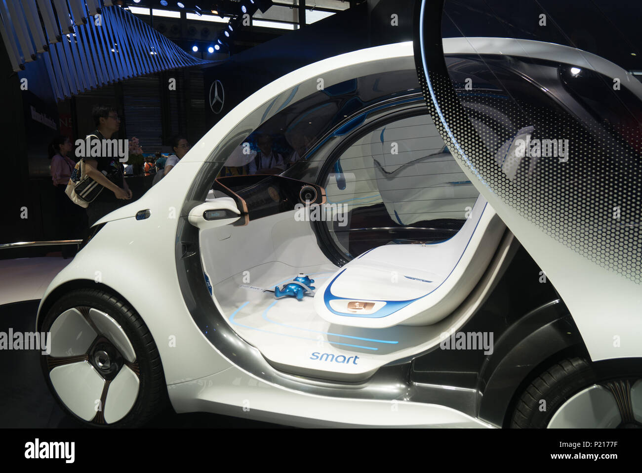 Shanghaismartcar hi-res stock photography and images - Alamy