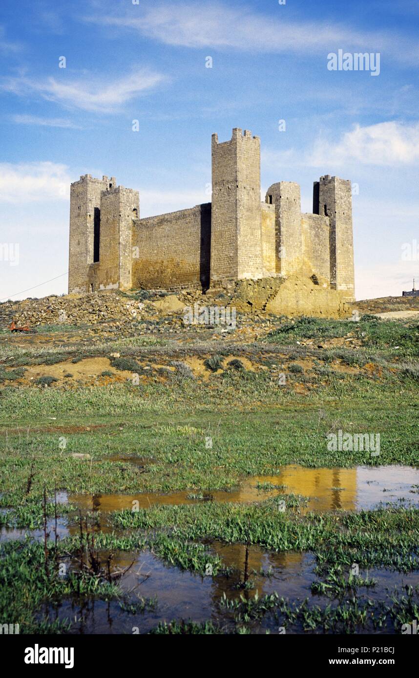 Sádaba, arab / medieval castle Stock Photo - Alamy