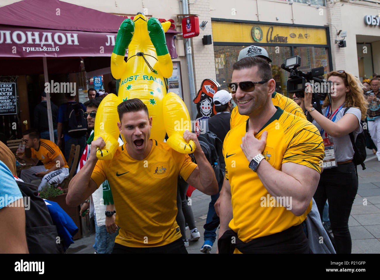 Australian national football team hi-res stock photography and images ...