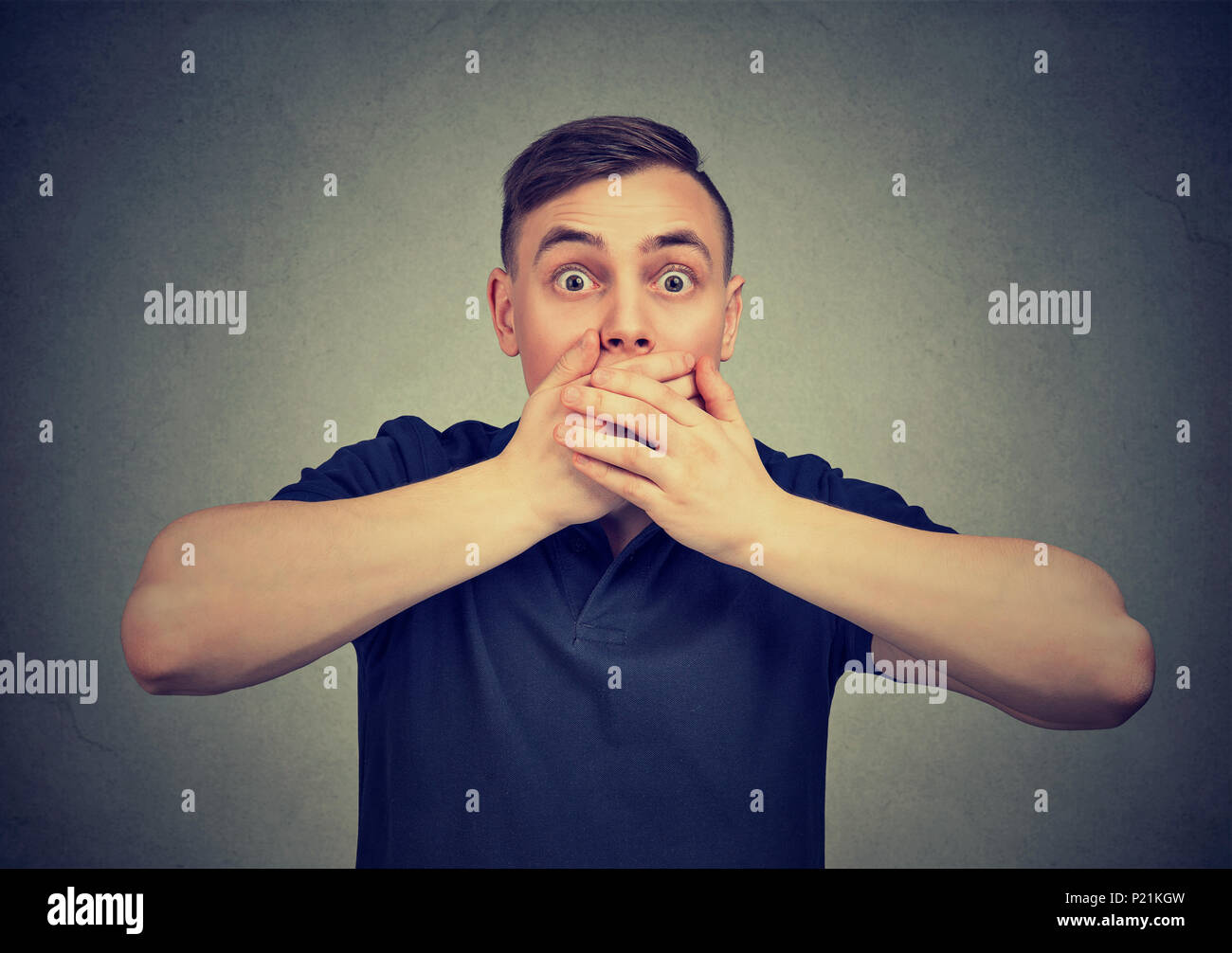 Scared reaction hi-res stock photography and images - Alamy