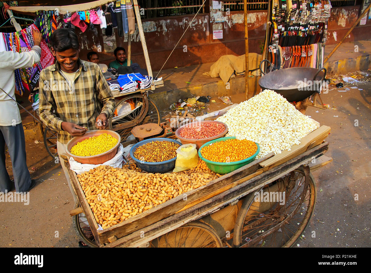 Popcorn popping stove hi-res stock photography and images - Alamy