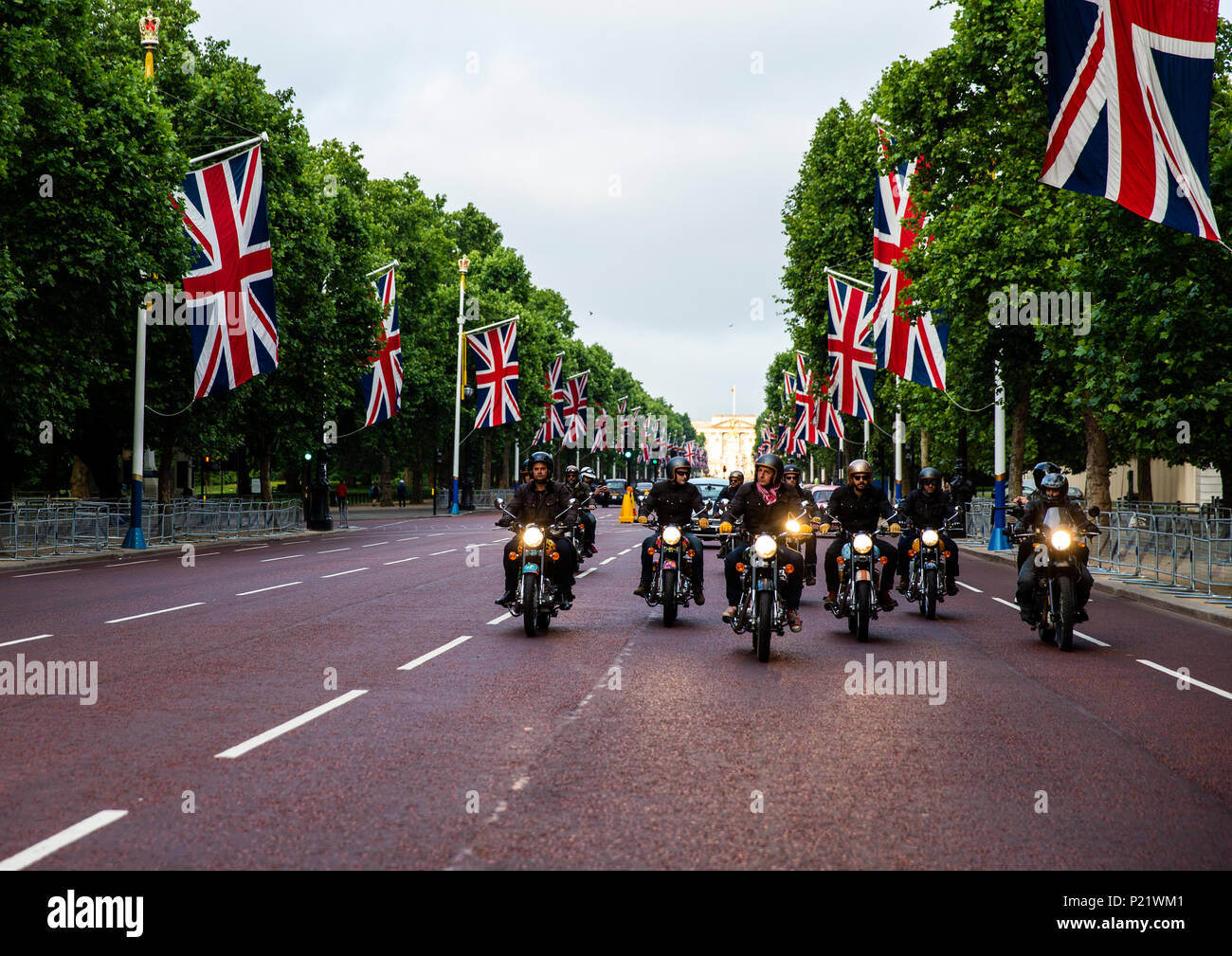 Customised fleet royal enfield bikes hi-res stock photography and ...