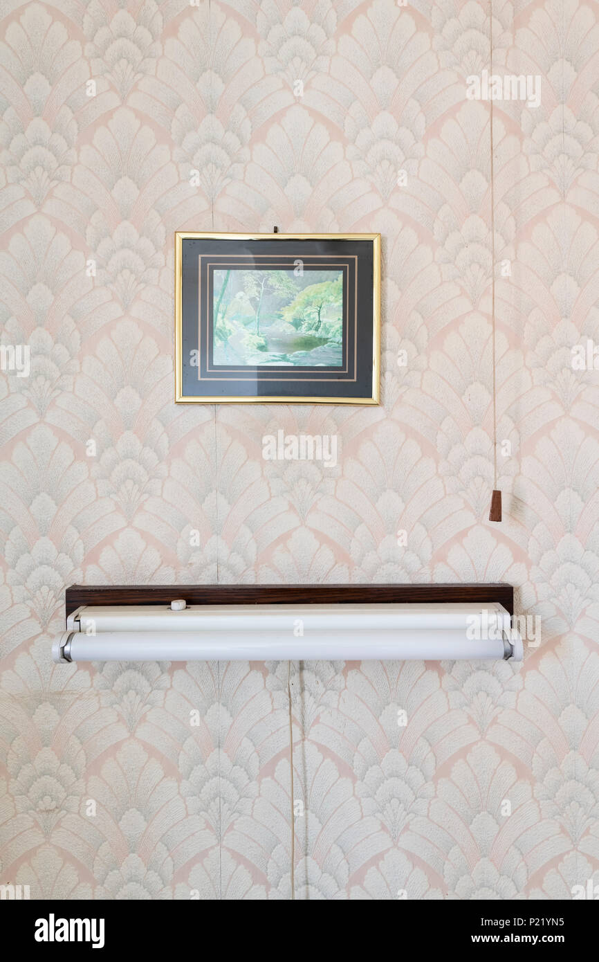 Fluorescent Strip Lighting High Resolution Stock Photography and Images ...