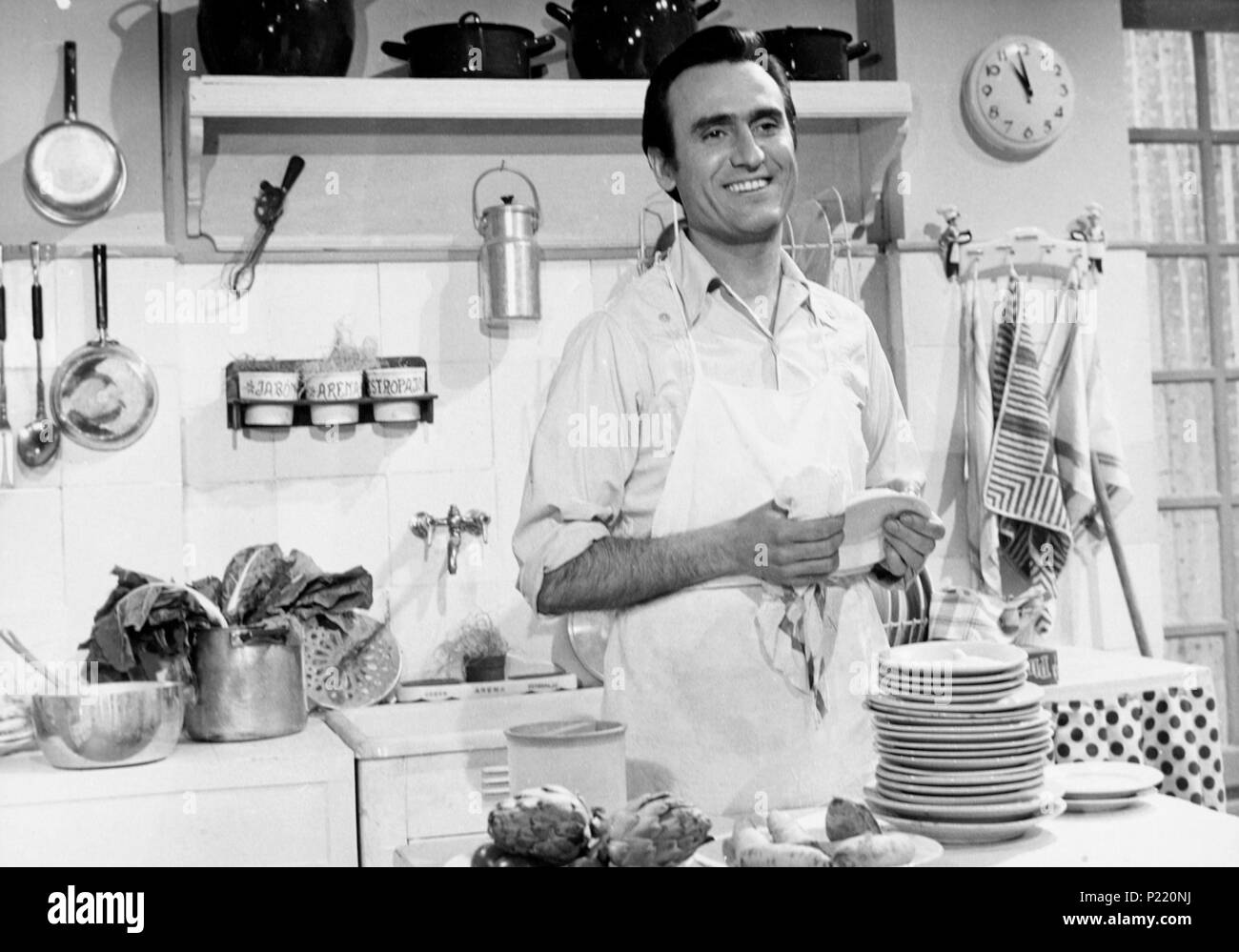 Original Film Title: MI CANCION ES PARA TI. English Title: MI CANCION ...