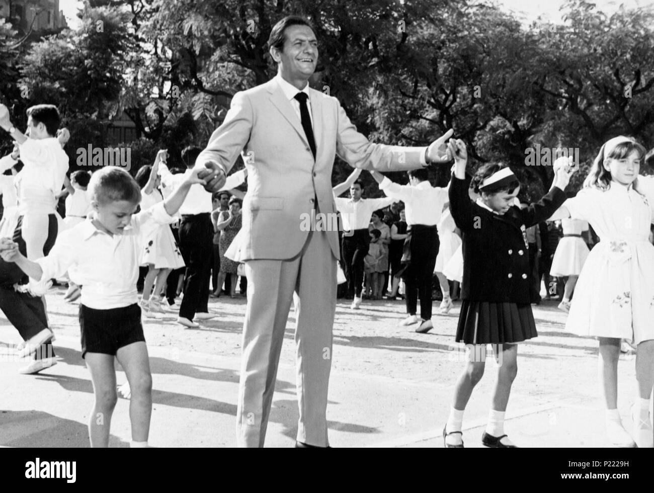 Original Film Title: OPERACION PLUS ULTRA. English Title: OPERACION ...