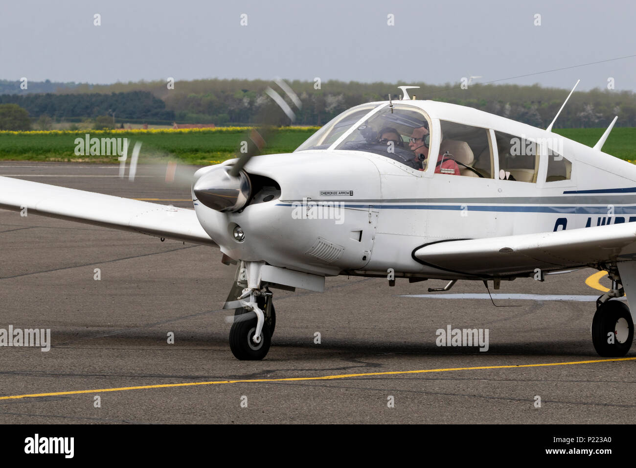 Piper cherokee hi-res stock photography and images - Alamy