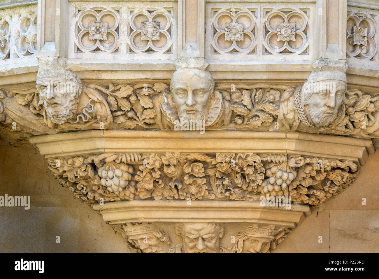 Collegee hi-res stock photography and images - Alamy