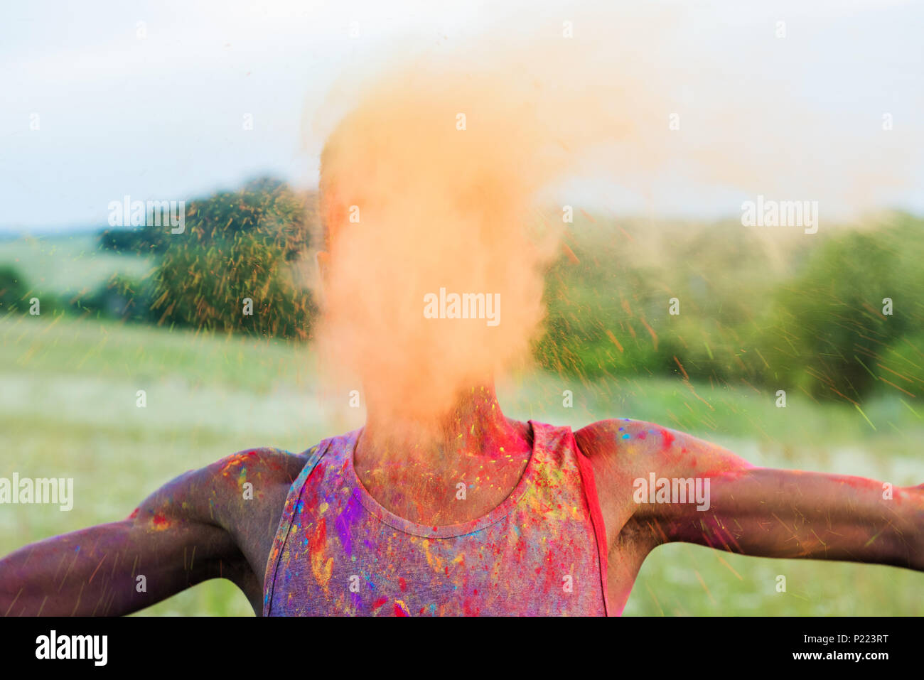Throwing powder hi-res stock photography and images - Alamy
